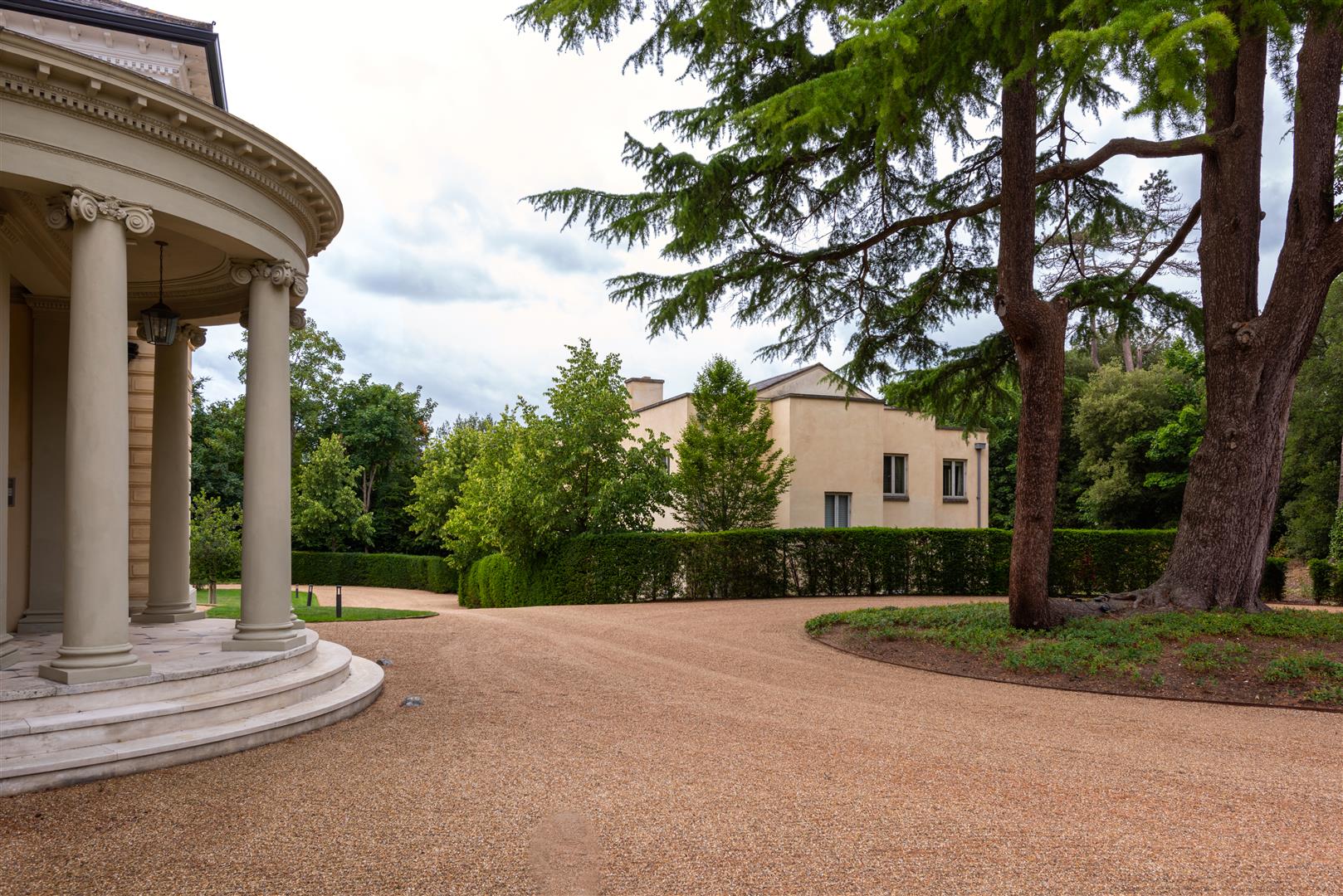 Your local Estate Agent, Estate Agents in Reigate and Horley | Sales ...