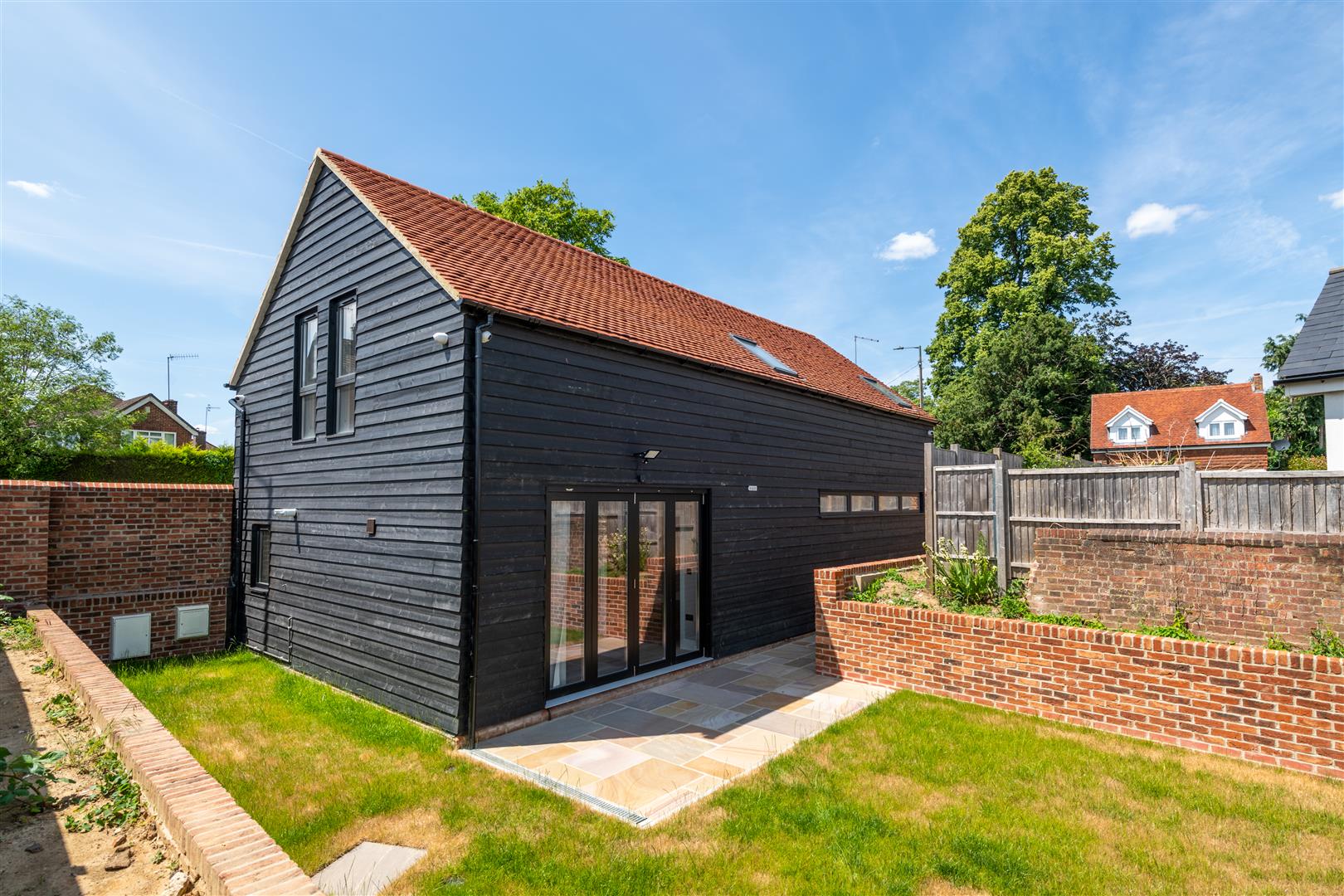 Property in Cockshot Hill, Reigate, RH2 8EF