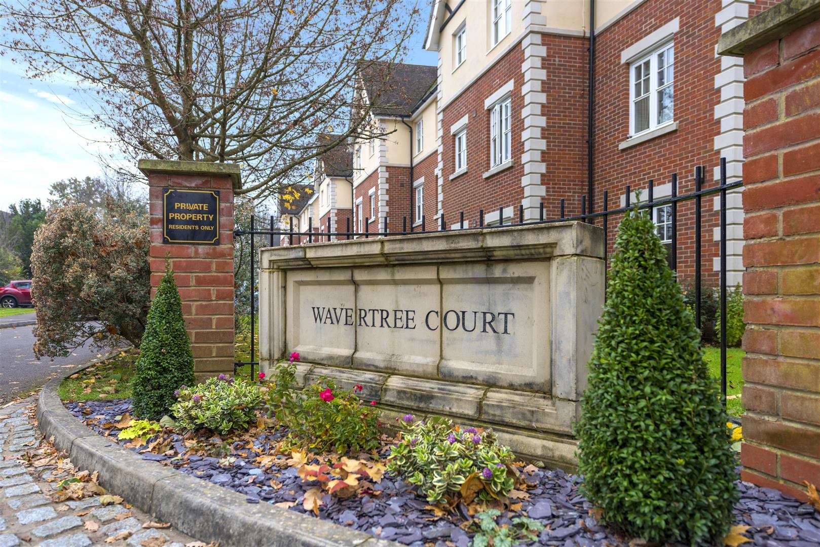 Property in Massetts Road, Horley, Surrey, RH6 7BP