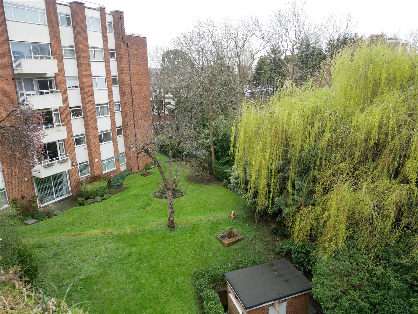 Property in Woodlands, London, NW11 9QX