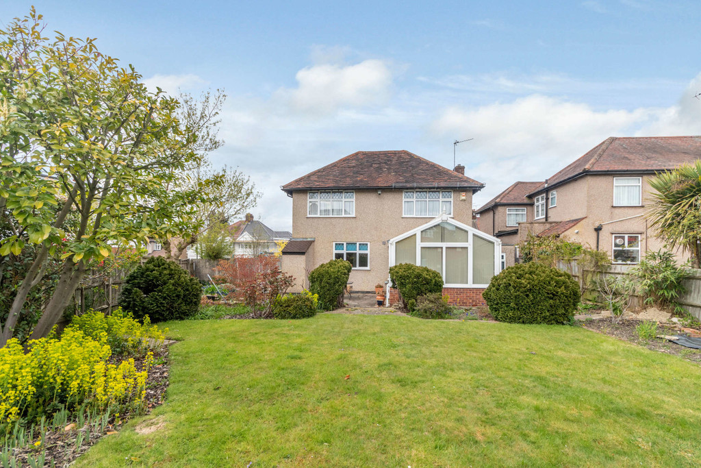 Property in High Worple, Rayners Lane, Harrow, HA2 9SU