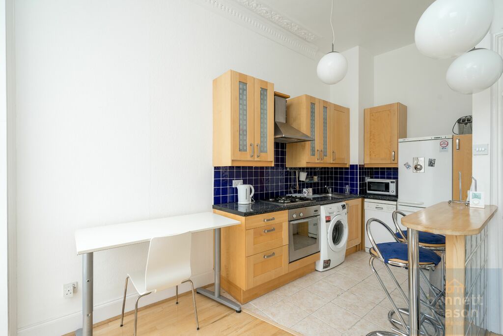 Property in Milner Square, London, N1 1TW