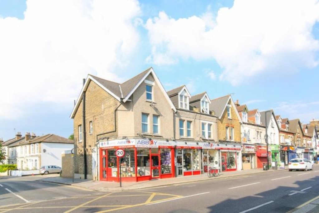 Property in Lower Addiscombe Road, Croydon, CR0 6PQ