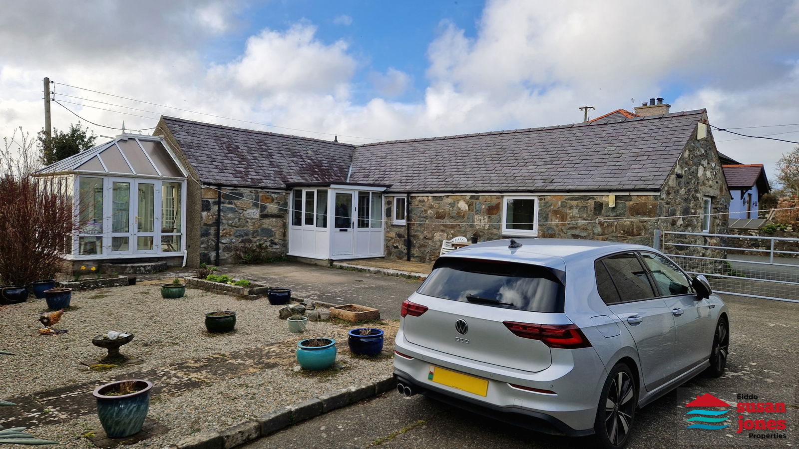 Property in Pwllheli, Gwynedd, LL53 6PT