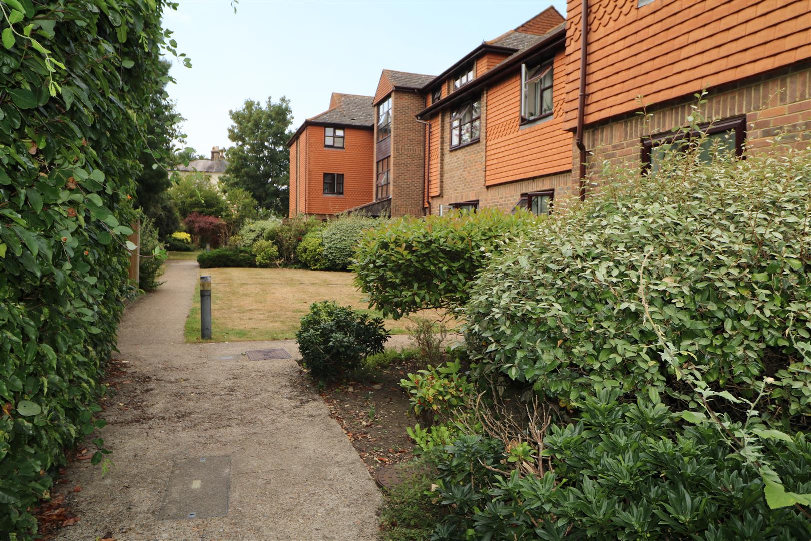 Property in Springwell Road, Tonbridge, TN9