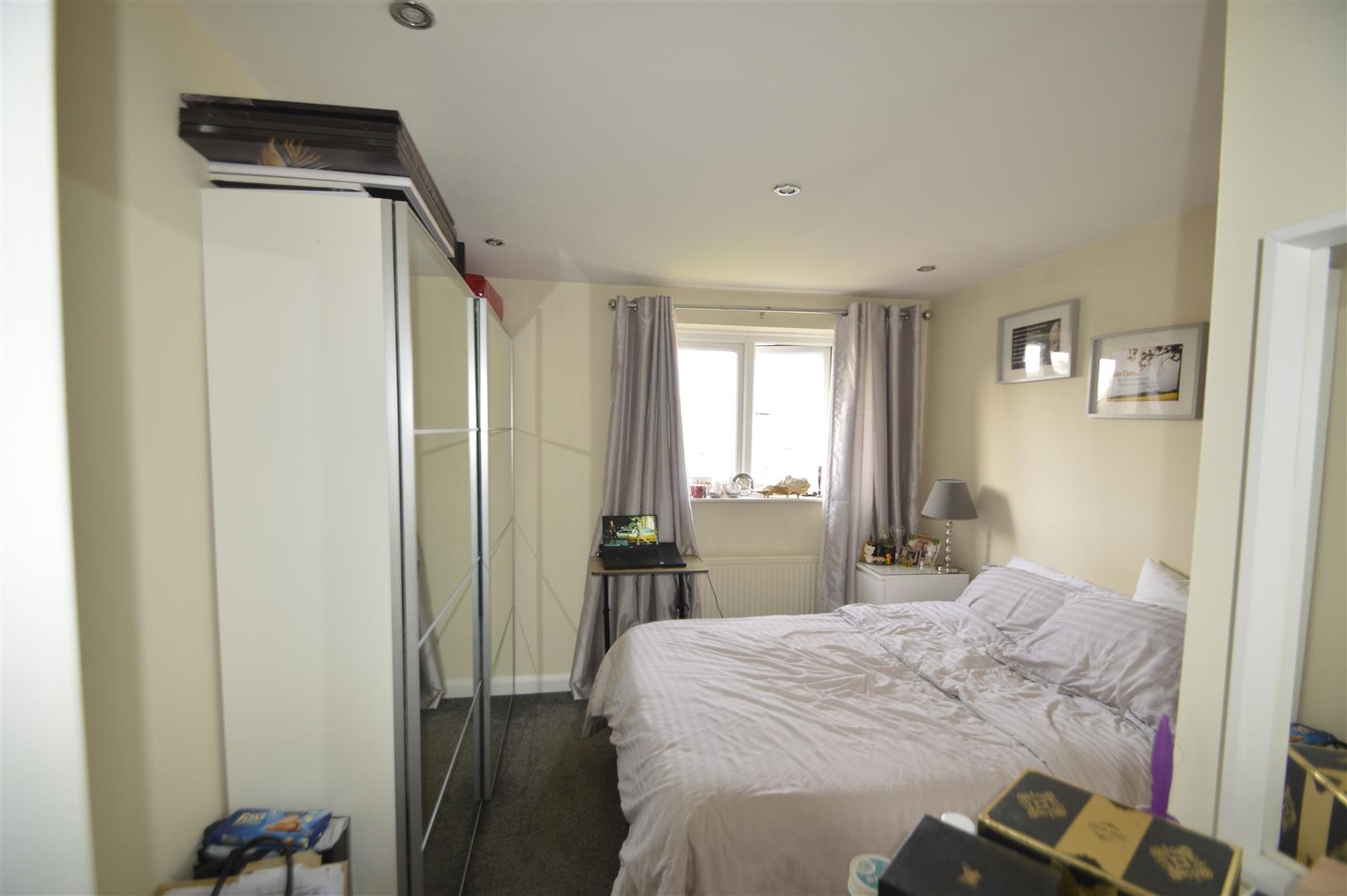 Property In Clemence Road Dagenham Rm10 9yq