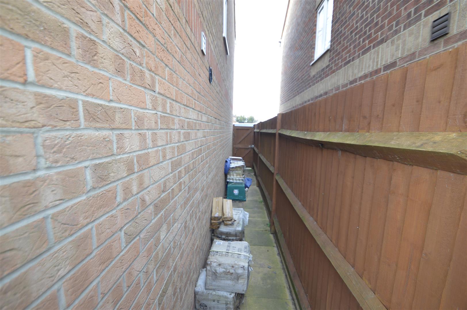 Property In Clemence Road Dagenham Rm10 9yq