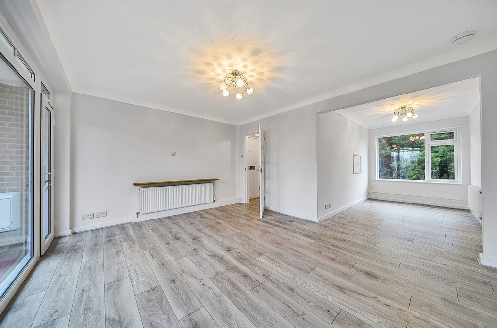 Property in Devonshire Avenue, Sutton, SM2 5JJ