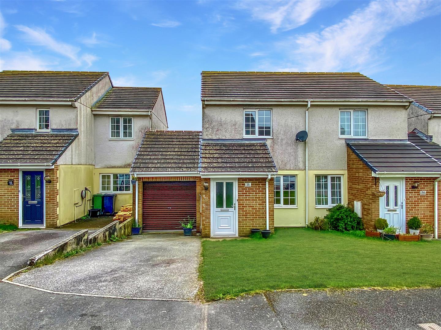Property in Fairview Park, St. Columb Road, St. Columb, Cornwall, TR9 6TN