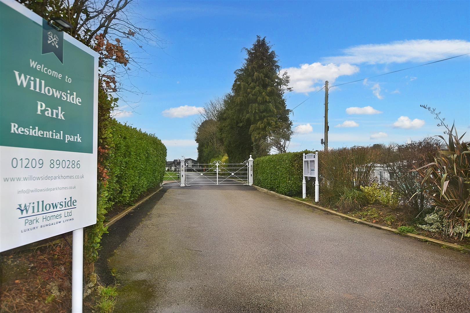 Property in Willowside Park Homes, Wheal Rose, Redruth