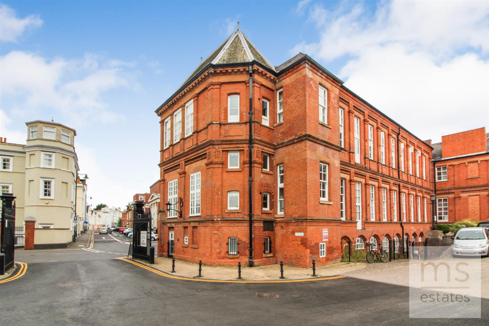 Property in Park Row, Nottingham, NG1 6GR