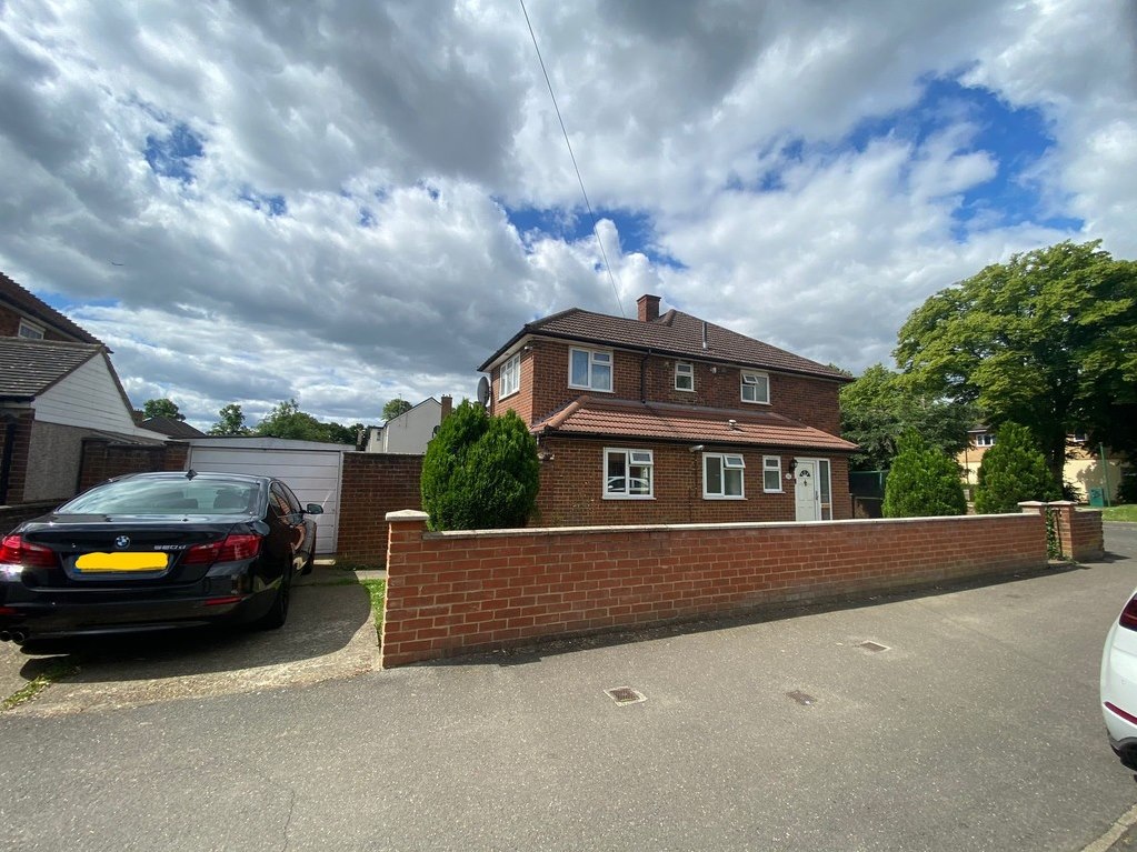 Property in Trelawney Avenue, UK, SL3
