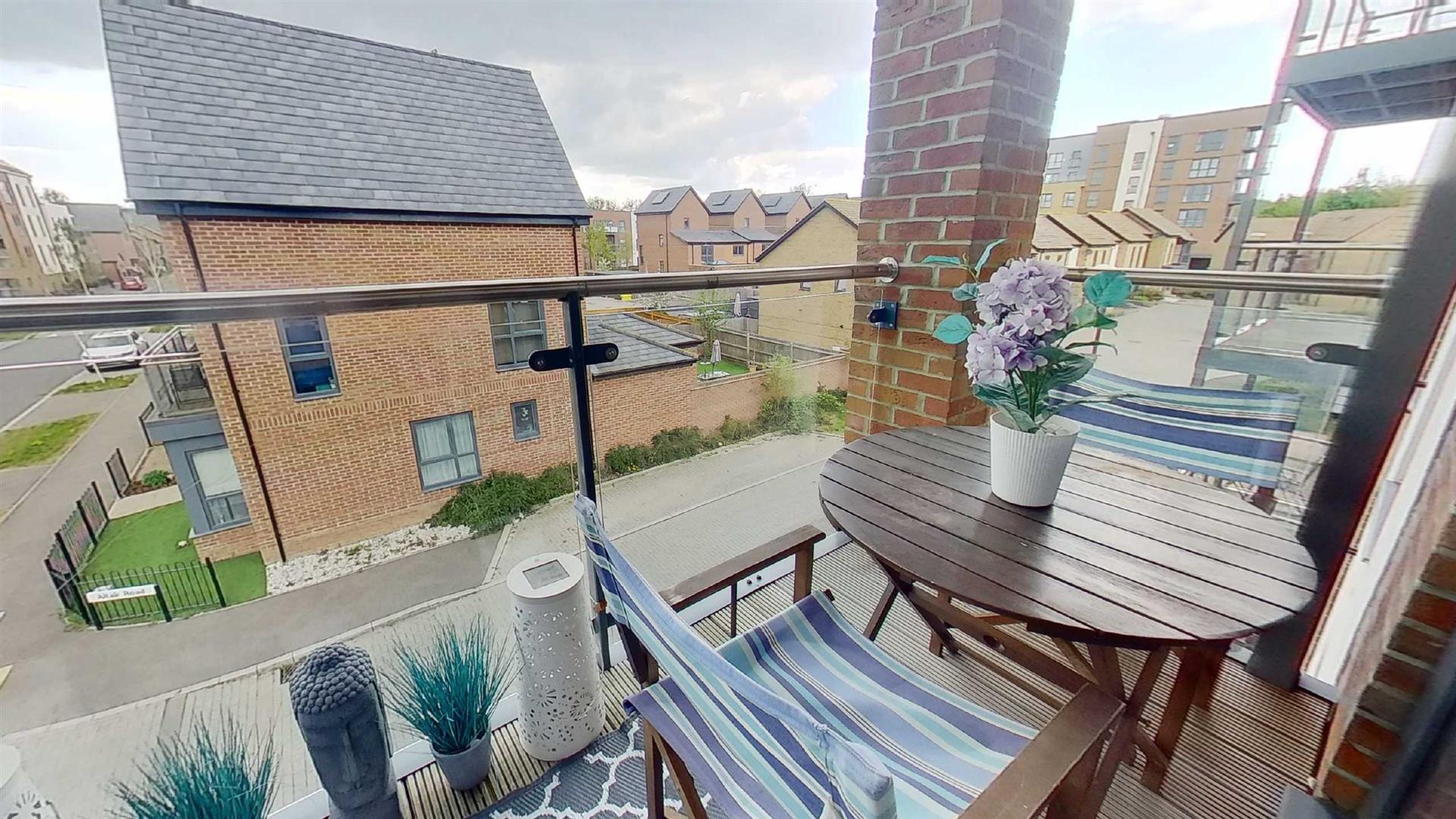 Property in Micro House, 7 Gambit Avenue Oakgrove, Milton Keynes, MK10 9UB