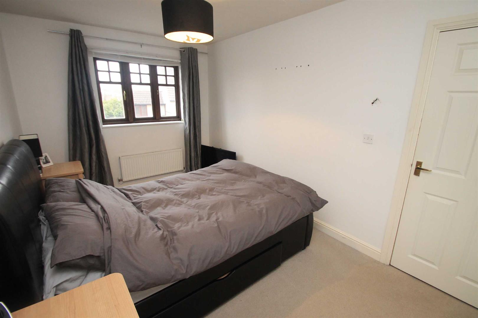 Property In Lowndes Grove Shenley Church End Milton Keynes Mk5 6ef