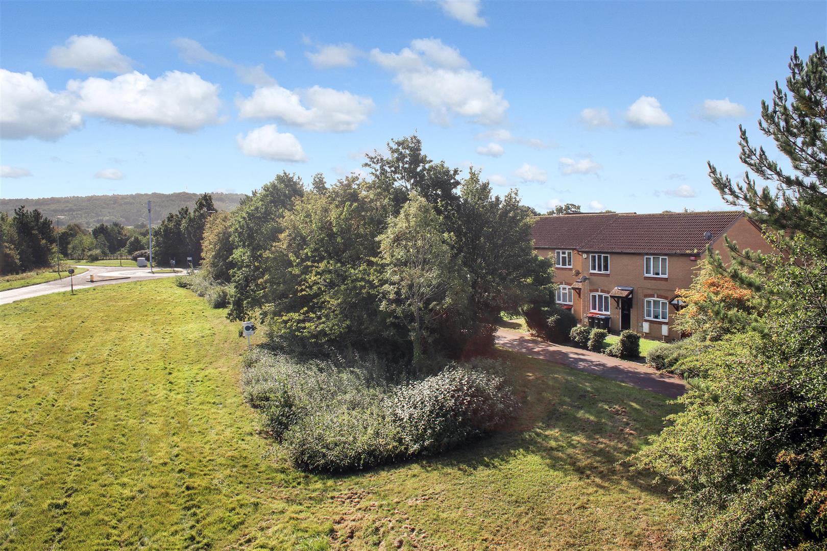 Property in Bantock Close, Browns Wood, Milton Keynes, MK7 8DS