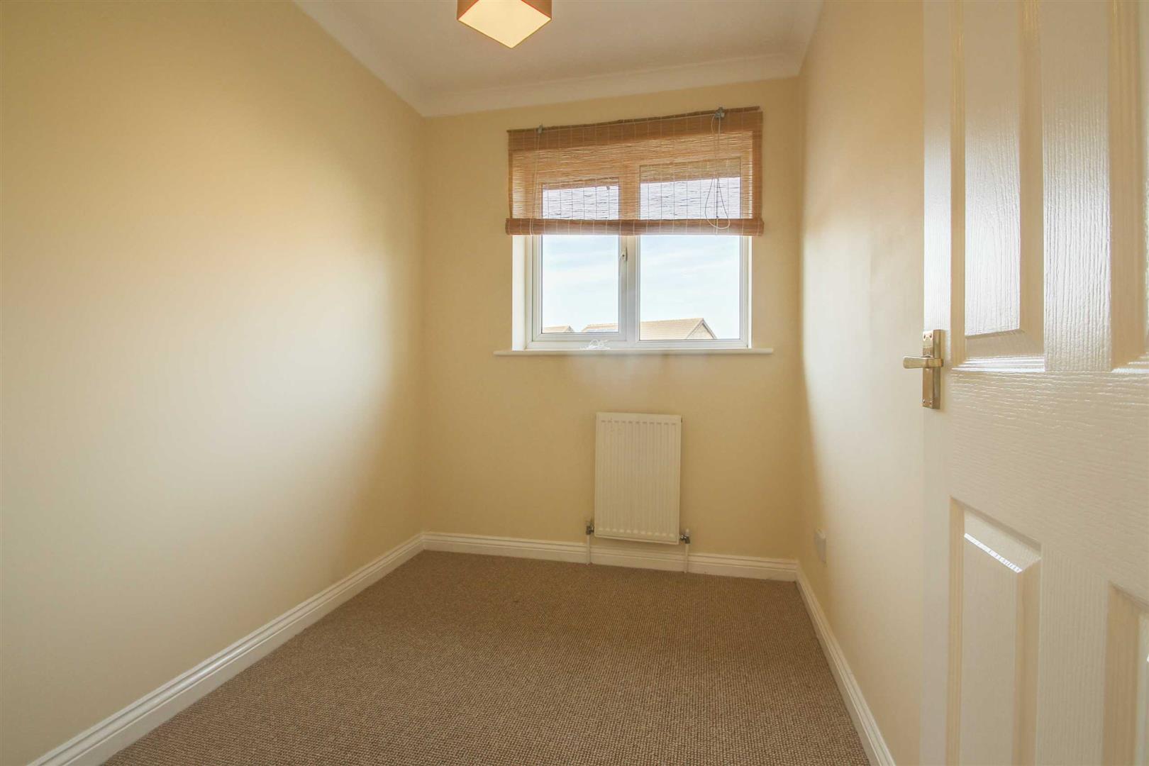 Property in Twinflower, Walnut Tree, Milton Keynes, MK7 7LH