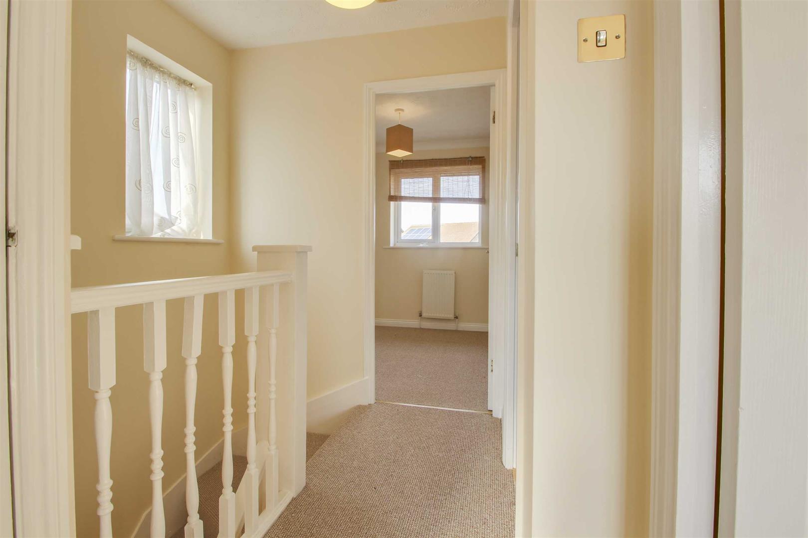 Property in Twinflower, Walnut Tree, Milton Keynes, MK7 7LH