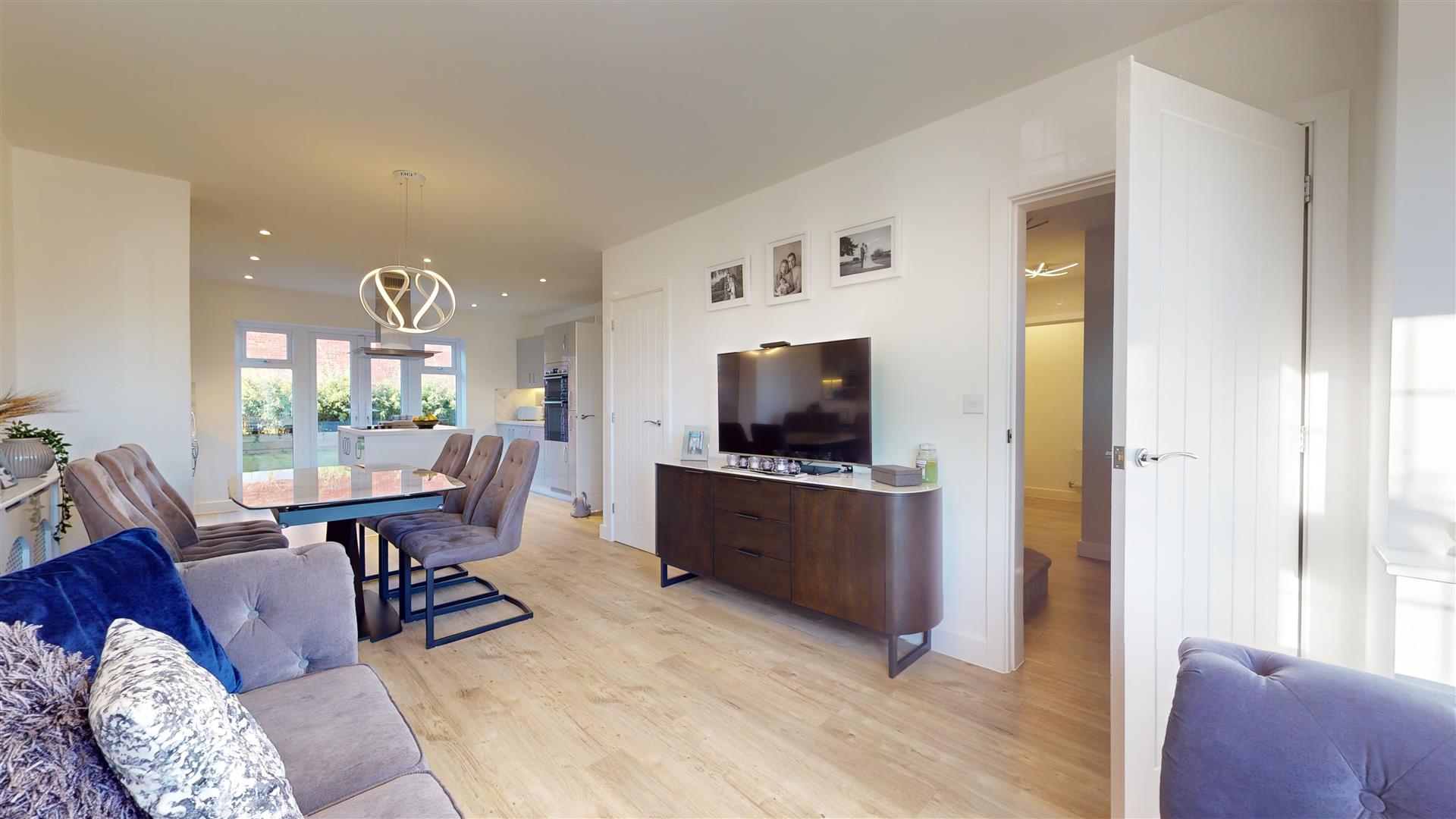 Property in Pierrepoint Way, Hanslope, Milton Keynes, MK19 7FJ