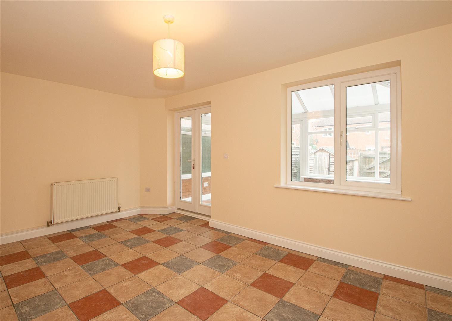 Property in Rays Close, Bletchley, Milton Keynes, MK2 3FG