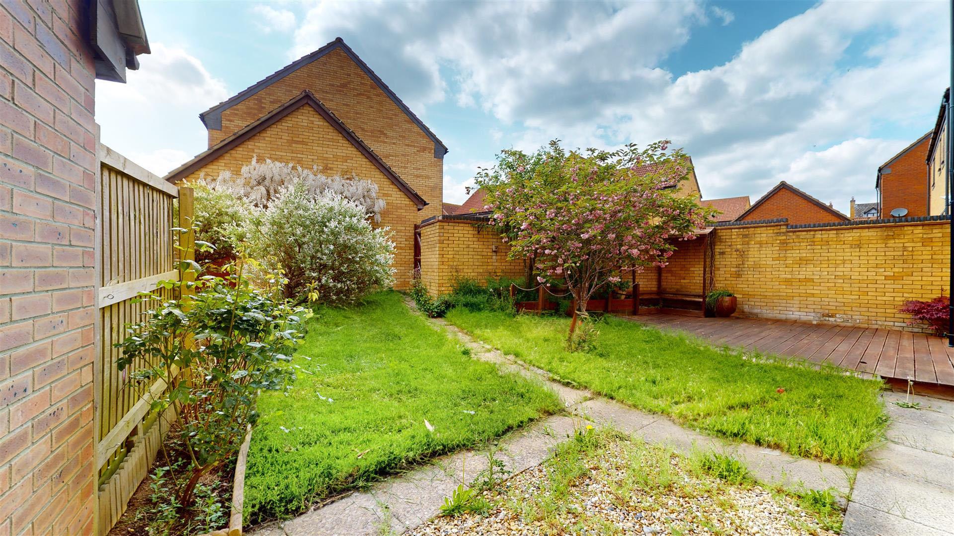 Property in Gainsborough Close, Grange Farm, MK8 0NA