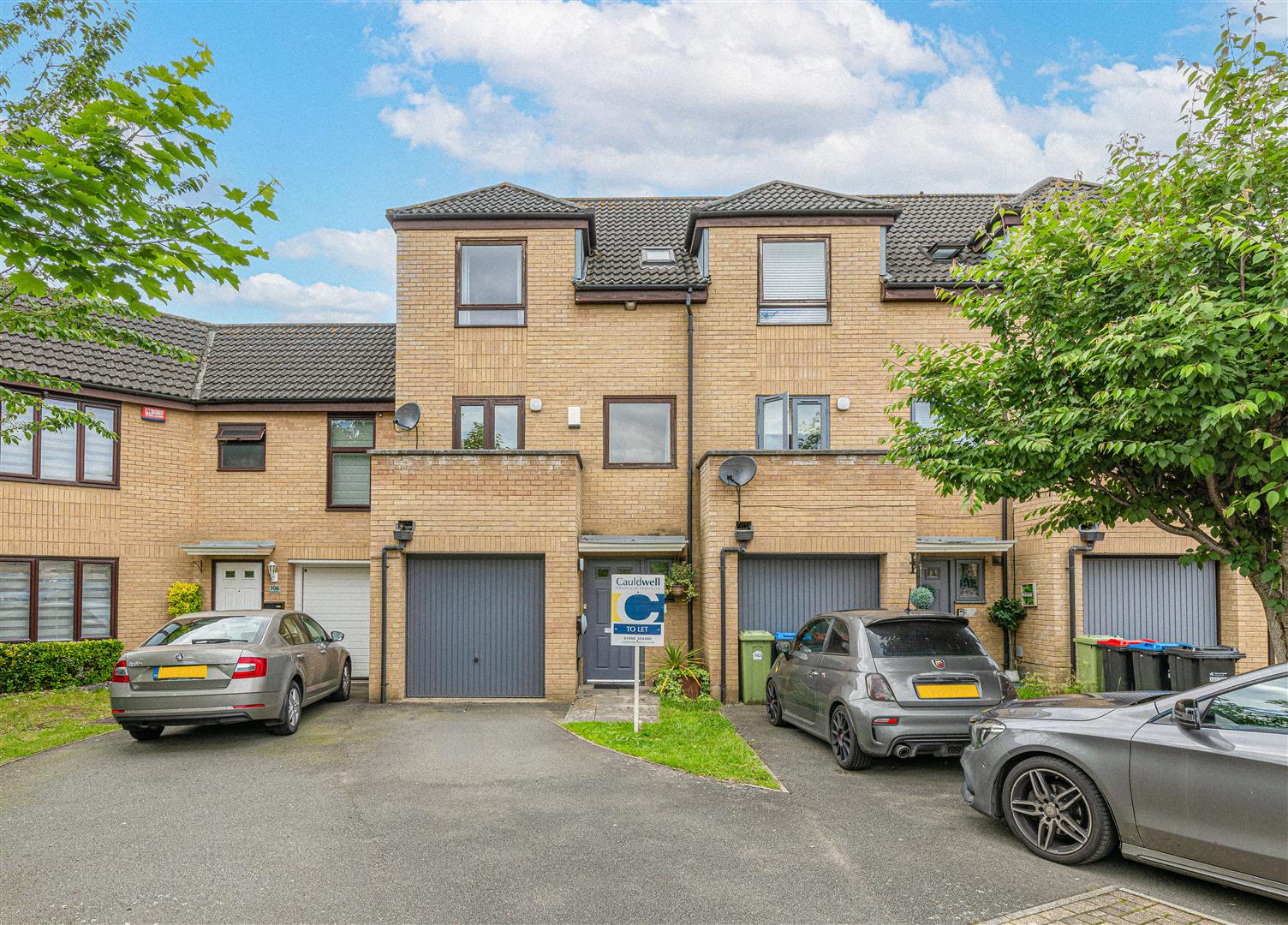 Property in Howitt Drive, Bradville, Milton Keynes, MK13 7DZ