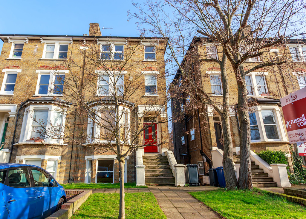 Property in Churchfield Road, London, W13 9NF