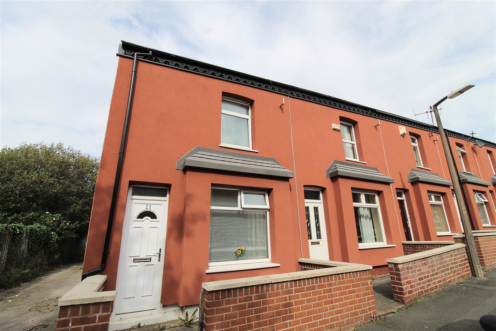 Property in Tredgold Street, Horwich, Bolton, Lancashire, BL6 5PT