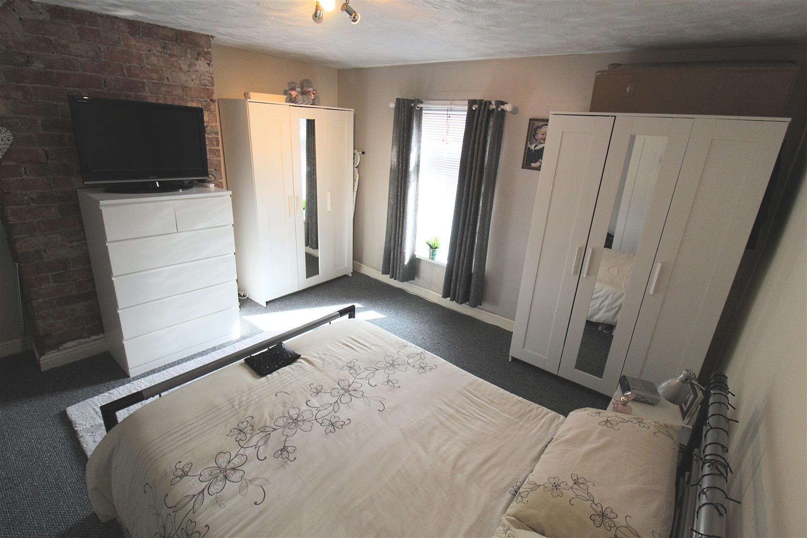 Property in Tredgold Street, Horwich, Bolton, Lancashire, BL6 5PT