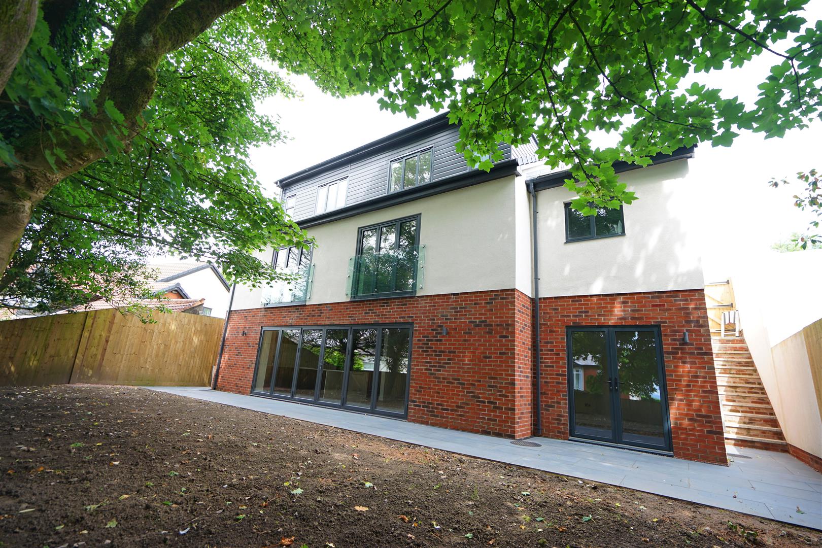 Property in Chorley Old Road, Horwich, Bolton, Lancashire, BL6 6PS
