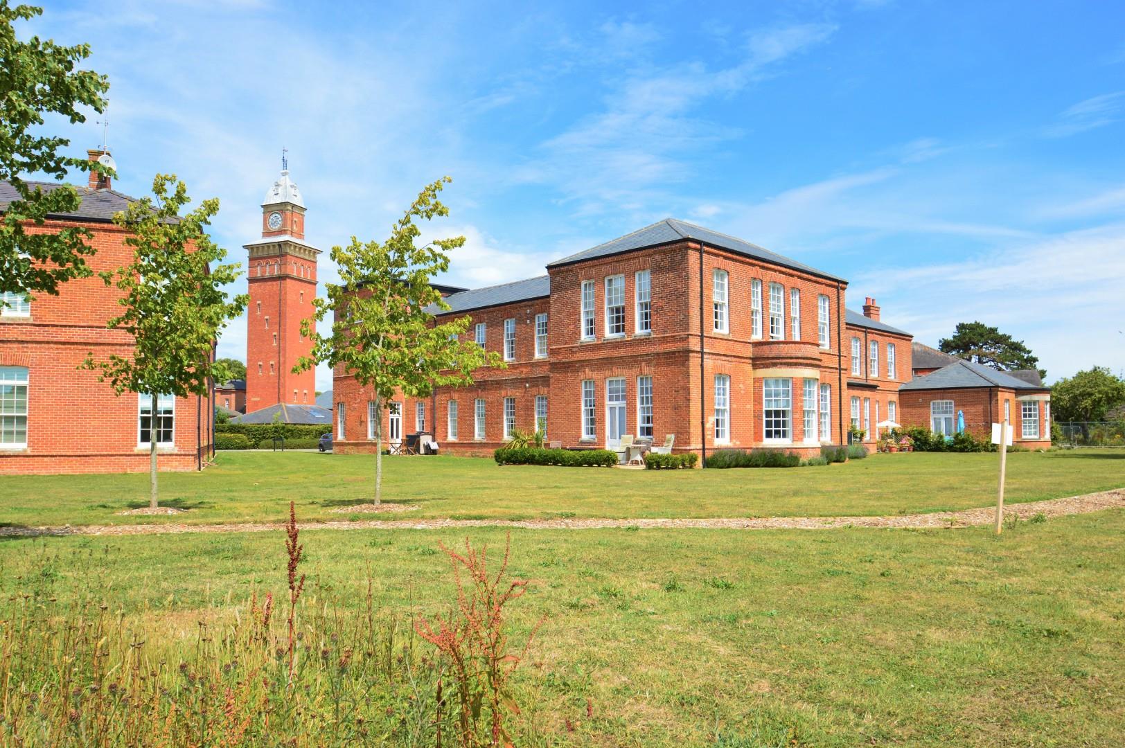 Property in 9 Hardy Villas, 20, Whitecroft Park, Newport