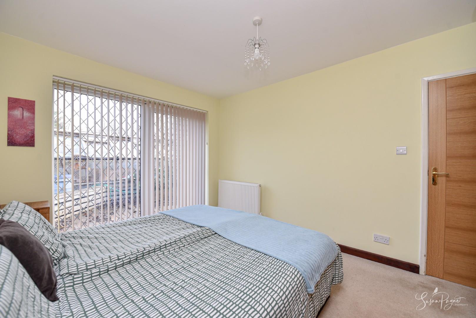 Property in Newholme, Langbridge, Newchurch