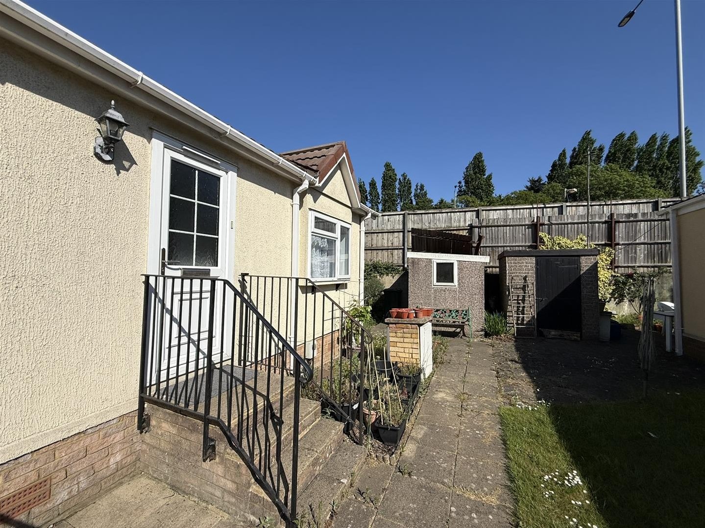 Property in Barnet Lane, Elstree, WD6
