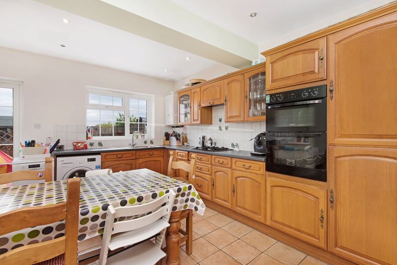 Property in Huntingfield Road, London, Greater London, SW15 5EN