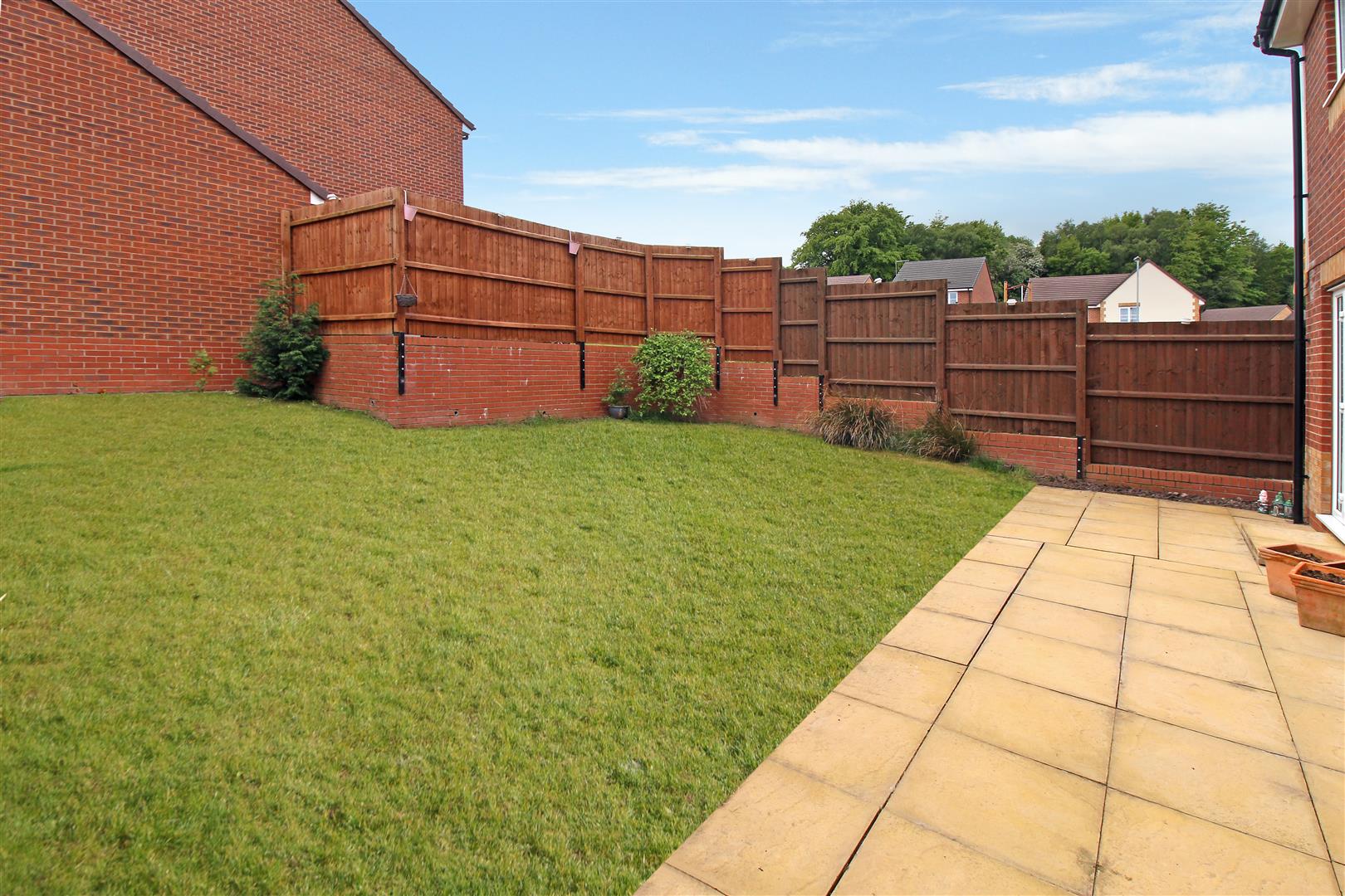 Property in Ryder Grove, Talke, Talke, Staffordshire, ST7 1GF