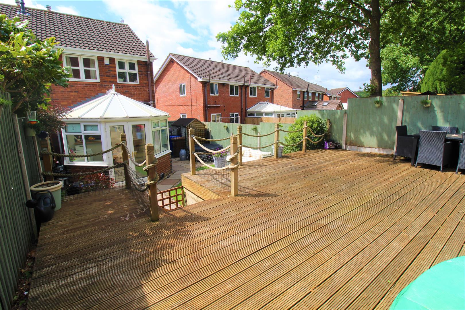Property in Tara Grove, Baddeley Green, Stoke-On-Trent, Staffordshire ...