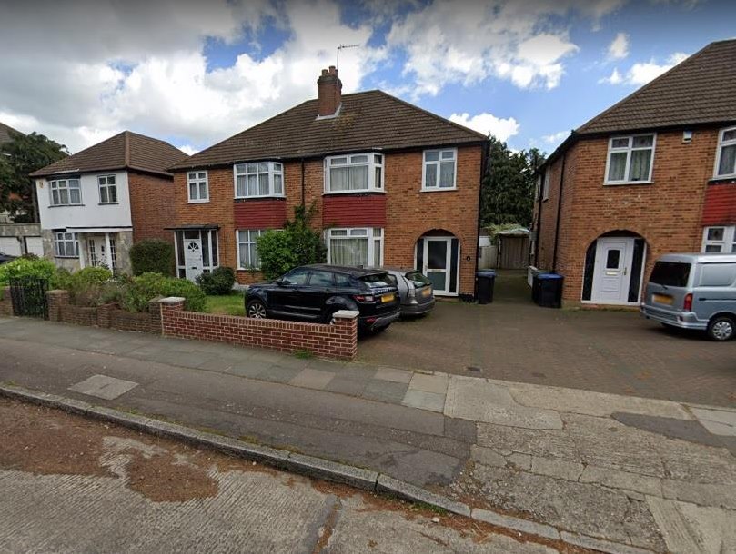 Property in Cockfosters Road, Barnet, EN4