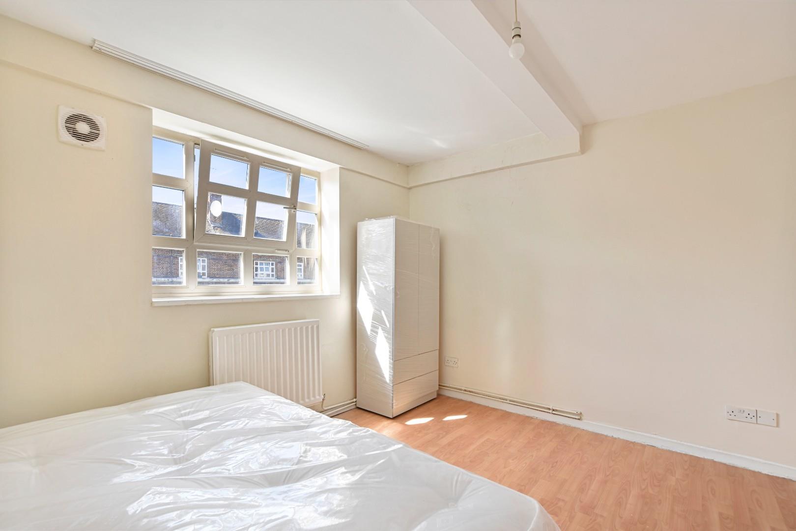 Property in Retreat Place, Hackney, London, E9 6RN