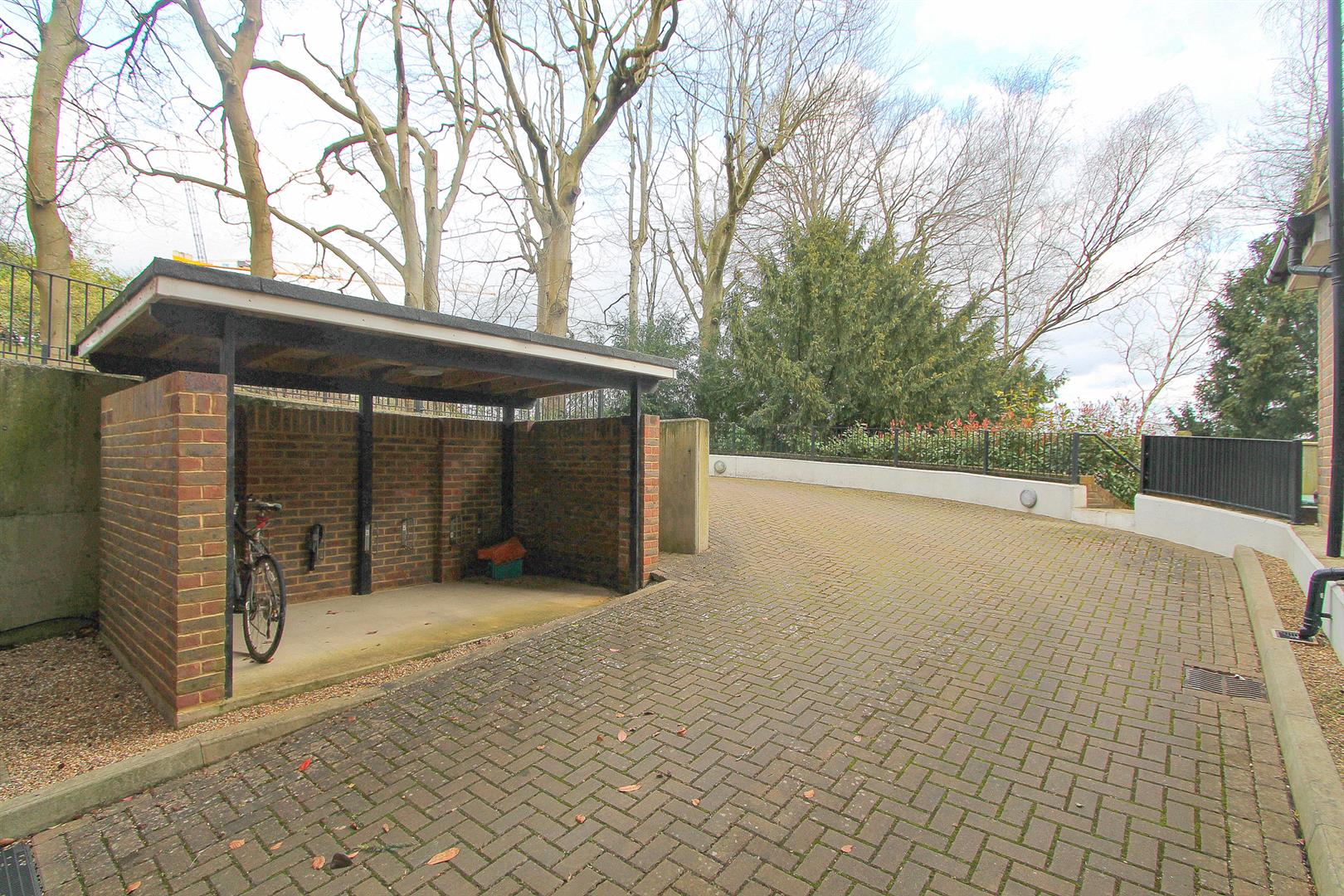 Property in Russell Hill, Purley, CR8 2JB