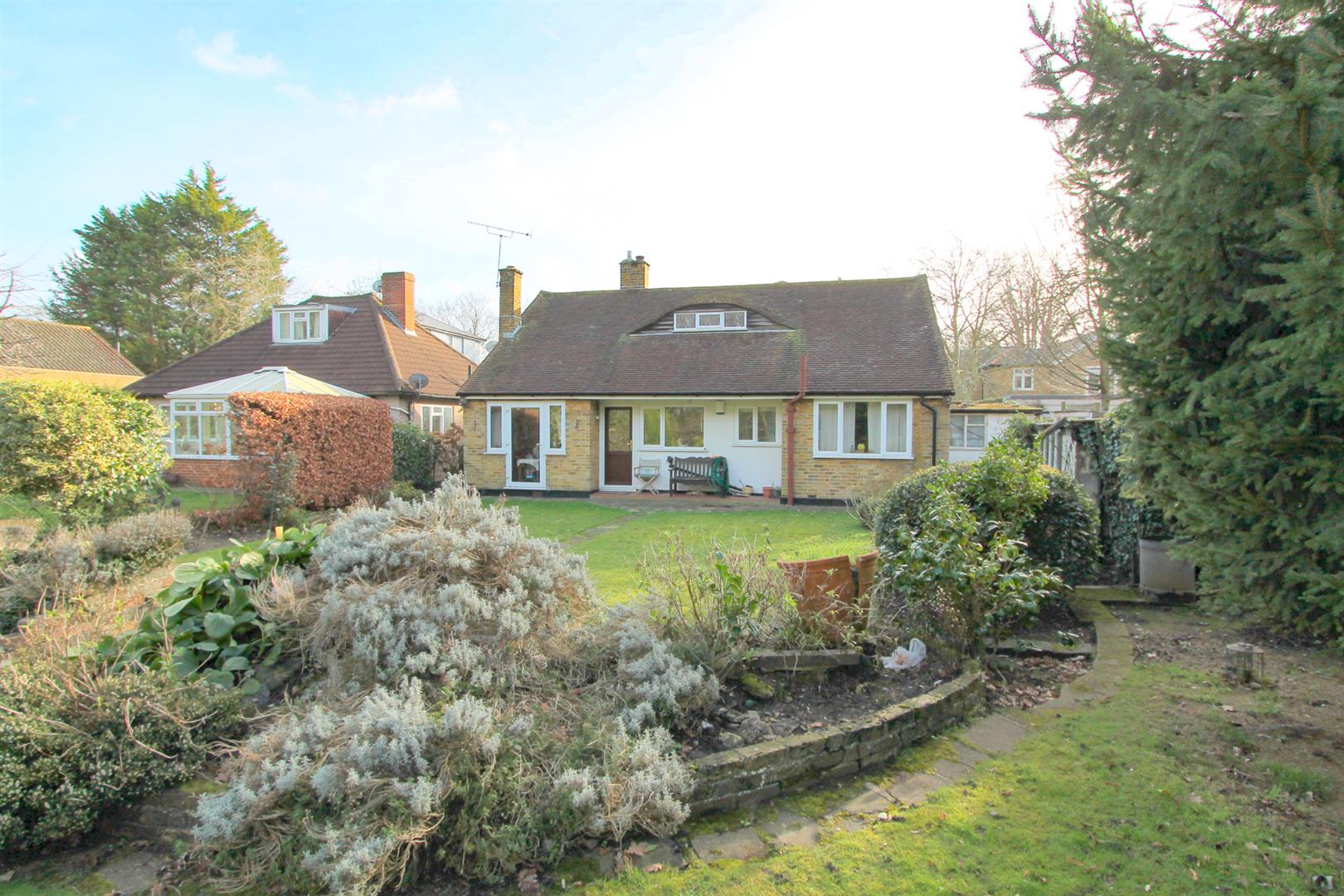 Property in Croydon Road, Wallington, SM6 7LQ