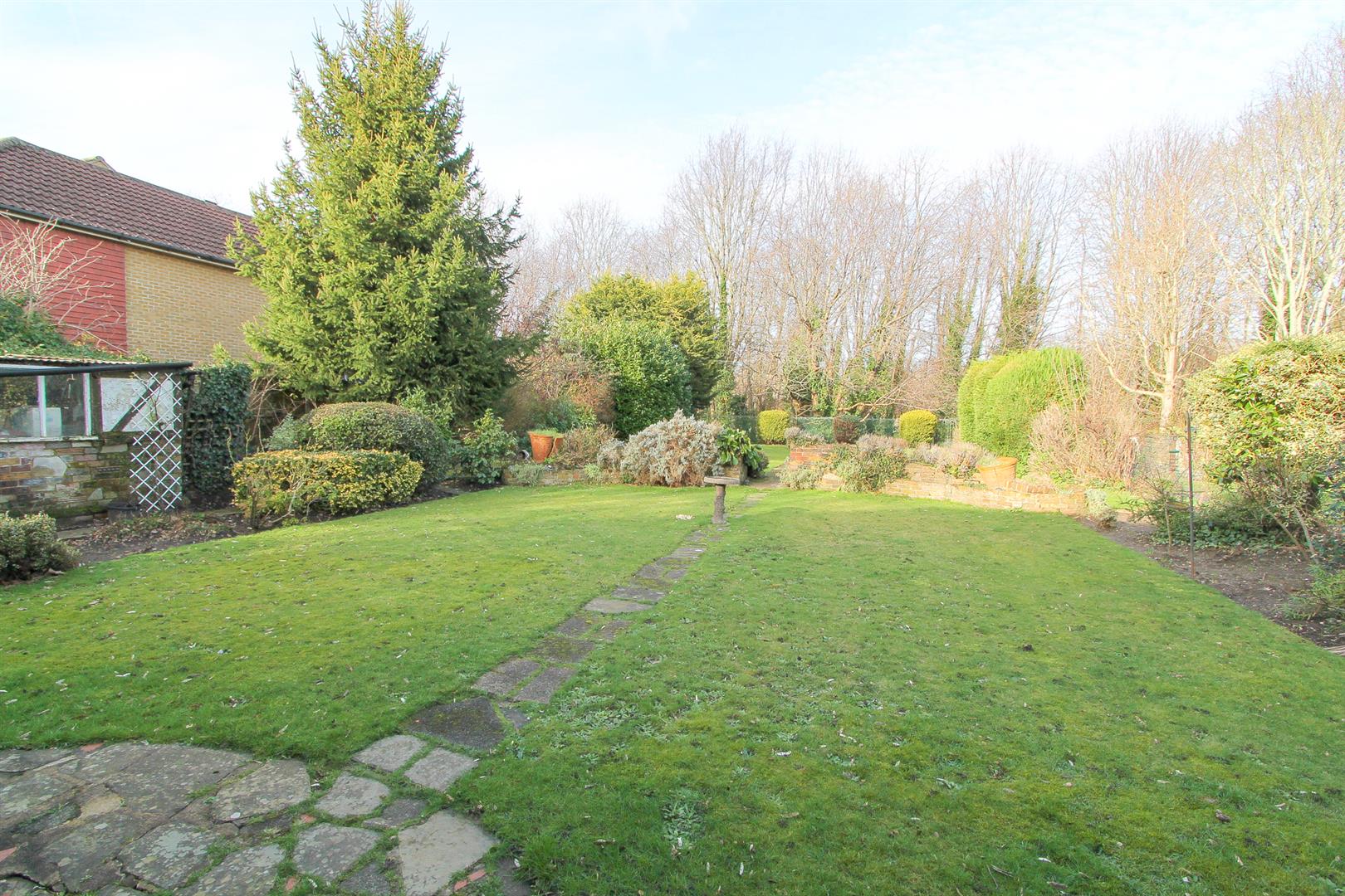 Property in Croydon Road, Wallington, SM6 7LQ