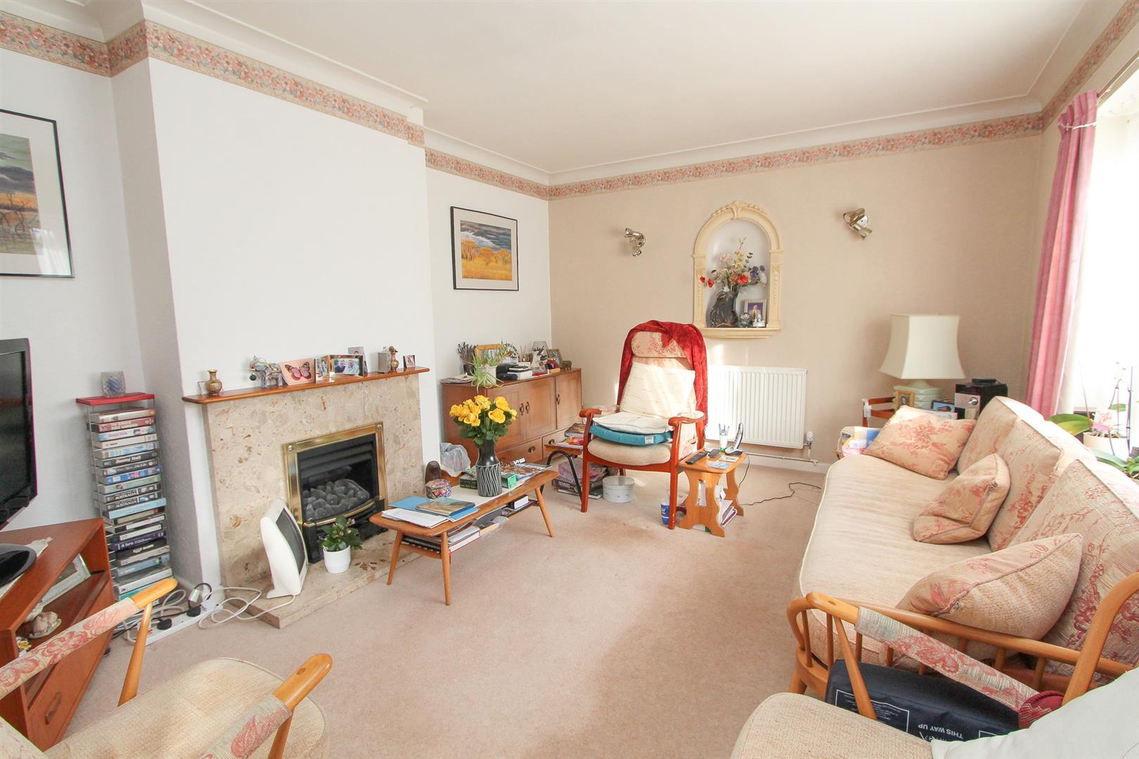 Property in Croydon Road, Wallington, SM6 7LQ