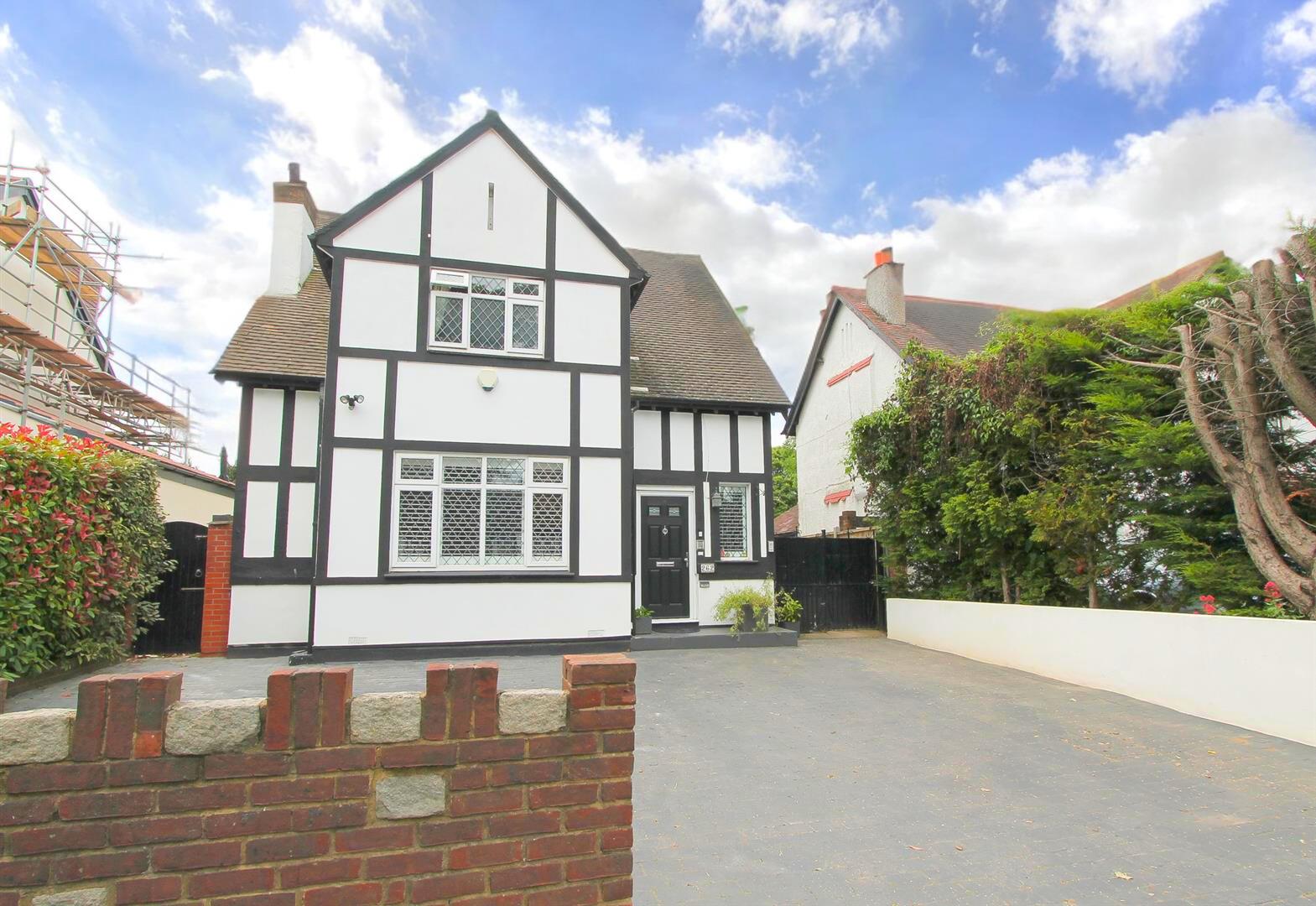 Property in Woodcote Road, Wallington, London, SM6 0QE
