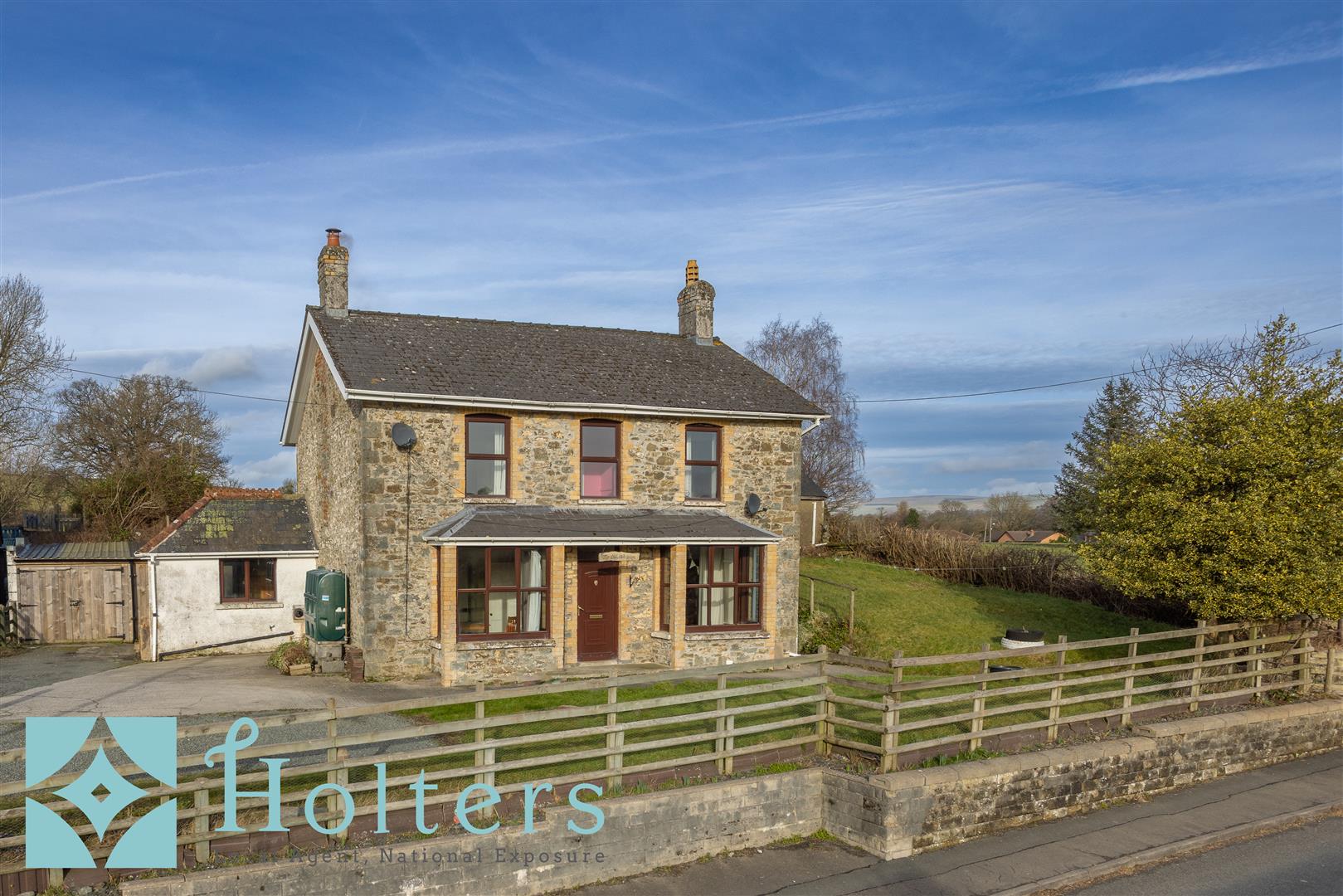 Property in Hundred House, Llandrindod Wells, Powys, LD1 5RY