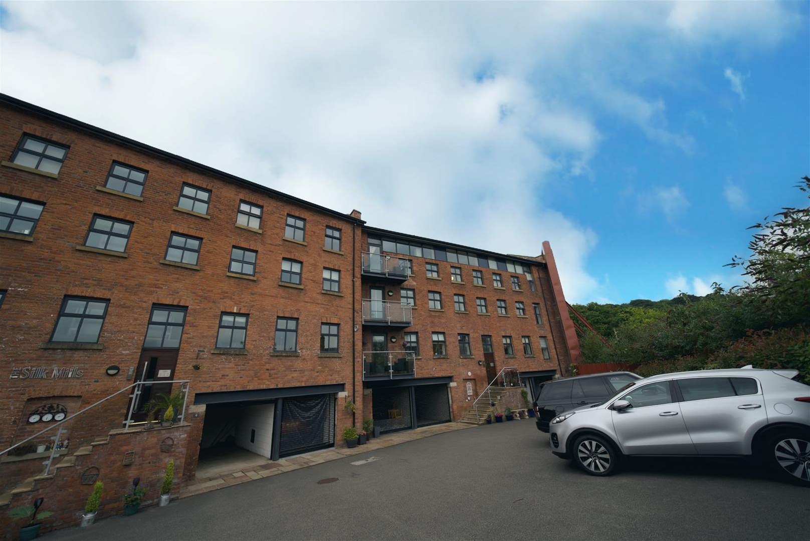 Estate Agents Congleton, Cheshire - Chris Hamriding