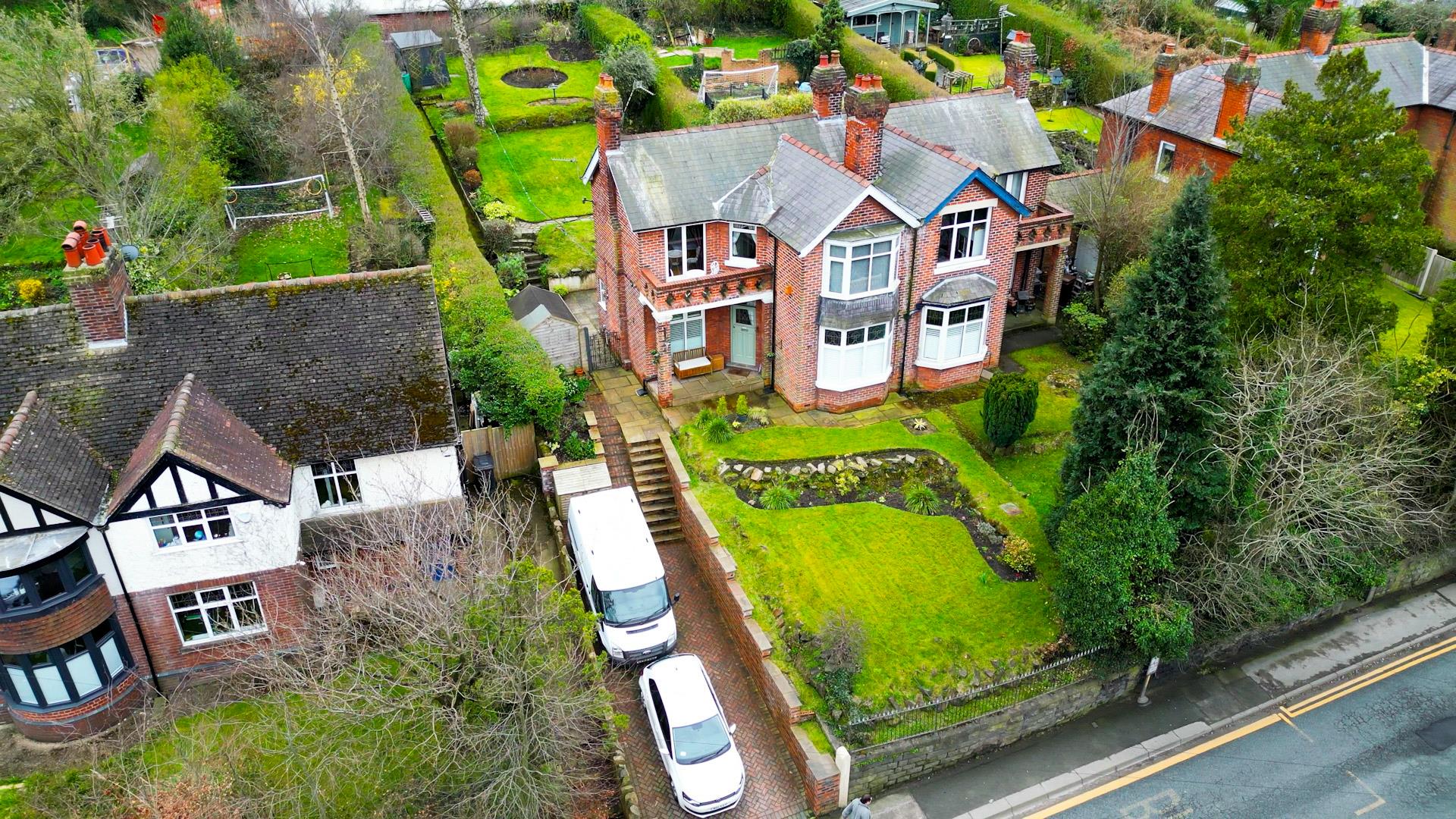 Property in West Road, Congleton, Cheshire, CW12 4EU