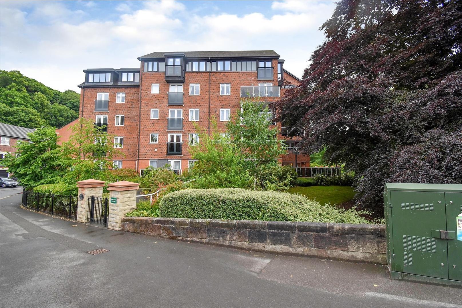 Estate Agents Congleton, Cheshire - Chris Hamriding