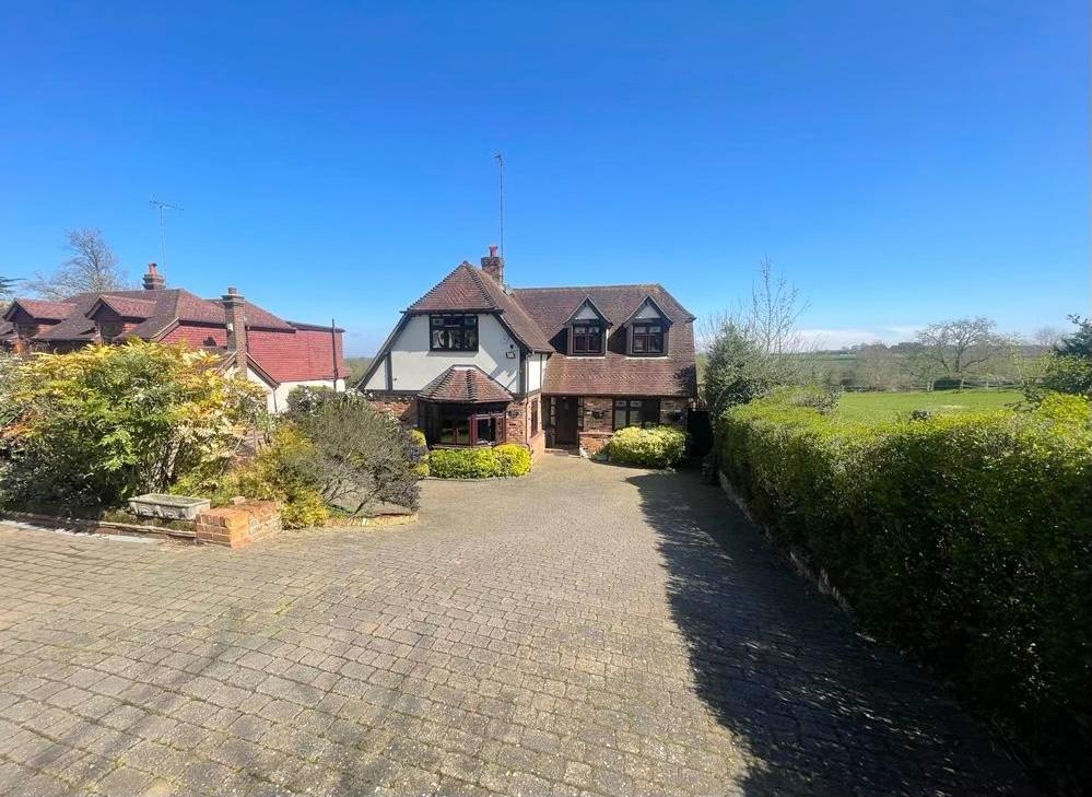 Property in Church Road, Hartley, Longfield, Kent, DA3 8DY