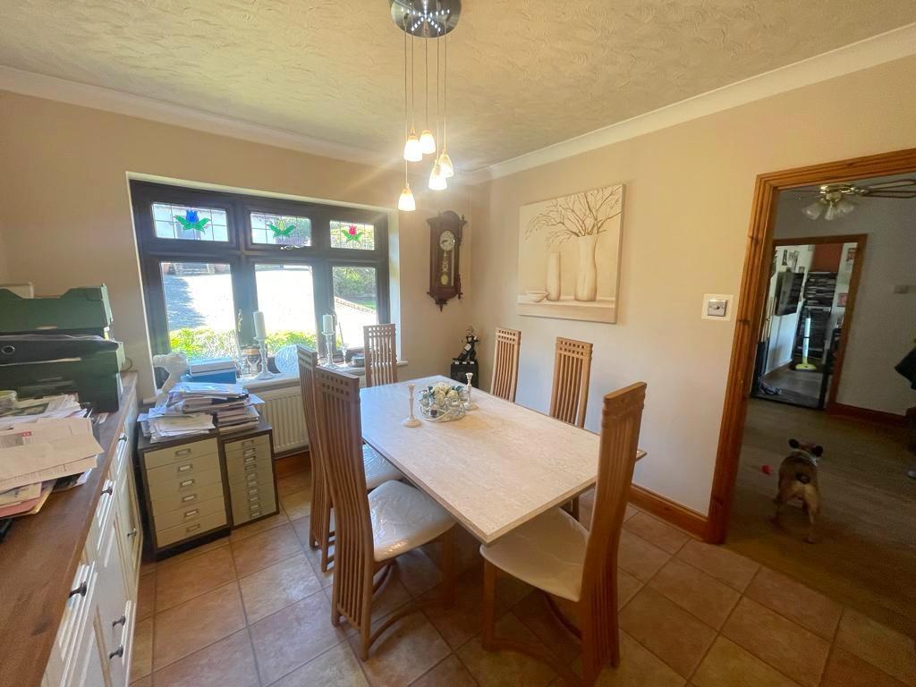 Property in Church Road, Hartley, Longfield, Kent, DA3 8DY