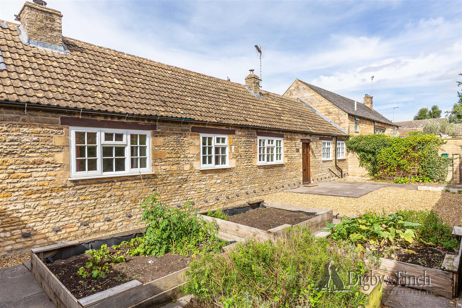 Property in 4 Manor Farm, Apethorpe Peterborough, PE8
