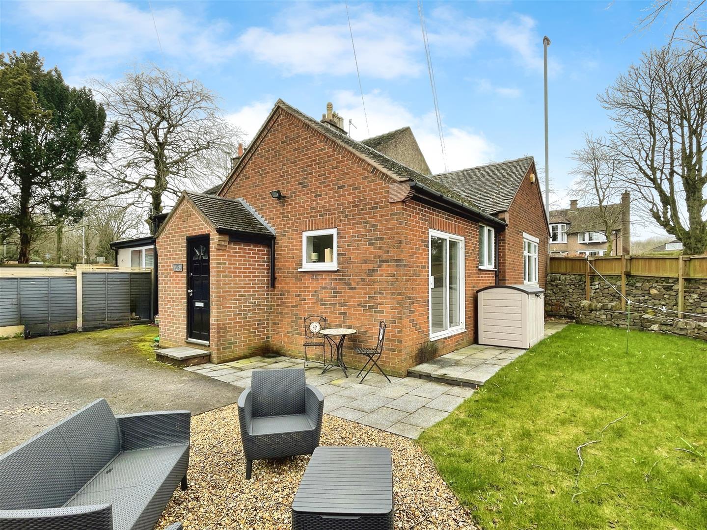 Property in Buxton Road, Leek, Staffordshire, ST13 6NF